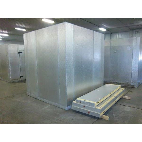 7'9" x 7'9" x 8'8"H WA Brown Walk-in Freezer (61 Sq. Ft.) | Barr ...