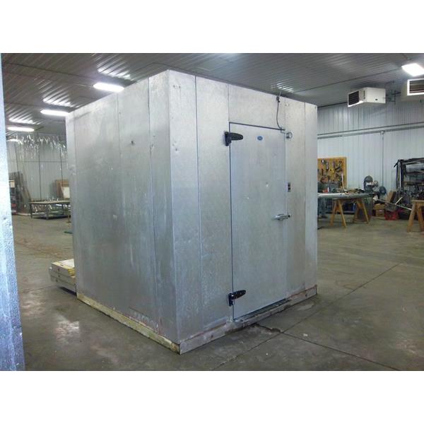 7'9" x 7'9" x 8'8"H WA Brown Walk-in Freezer (61 Sq. Ft.) | Barr ...