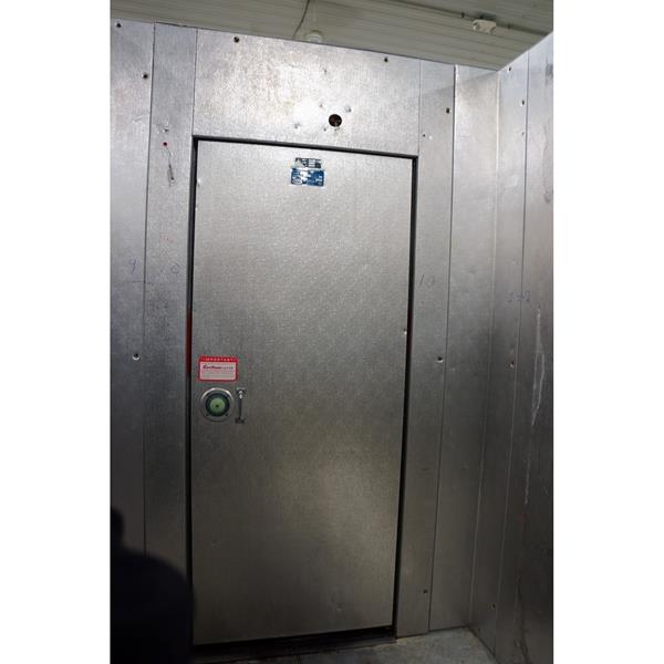 5'10" x 7'9" x 8'8"H WA Brown Walk-in Freezer (45 Sq. Ft.) | Barr ...