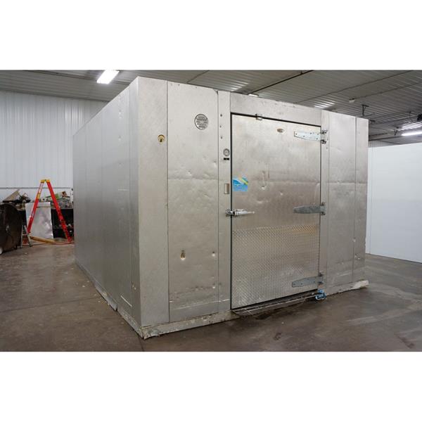11'7" x 13'6" x 8'7"H WA Brown Walk-in Freezer (156 Sq. Ft.) | Barr ...