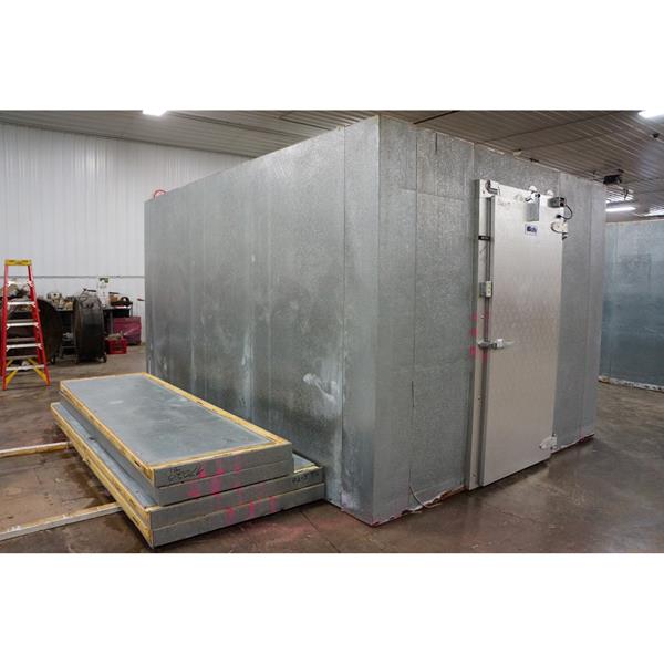 9'8" x 13'6" x 8'2"H Hussmann Walk-in Cooler or Freezer (130 Sq. Ft ...
