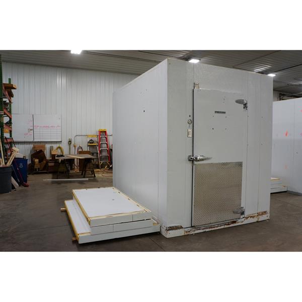 6'9" x 9'7" x 8'6"H Kysor Walk-in Freezer with Floor (65 Sq. Ft ...