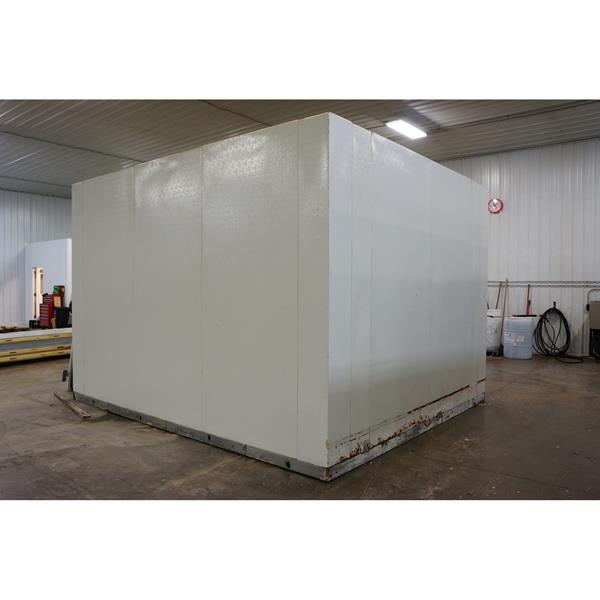 11'7" x 13'6" x 9'6"H Hussmann Walk-in Freezer With Floor (156 Sq. Ft ...
