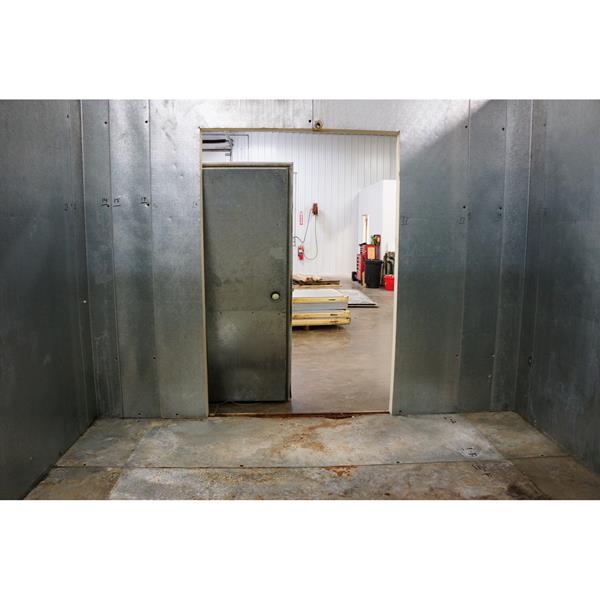 11'7" x 13'6" x 9'6"H Hussmann Walk-in Freezer With Floor (156 Sq. Ft ...