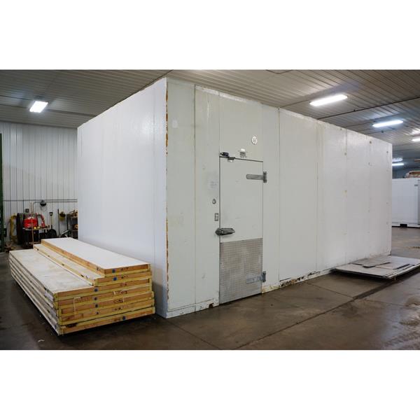 12' x 24'6" x 10'8"H Hussmann Walk-in Freezer with Floor (294 Sq. Ft ...