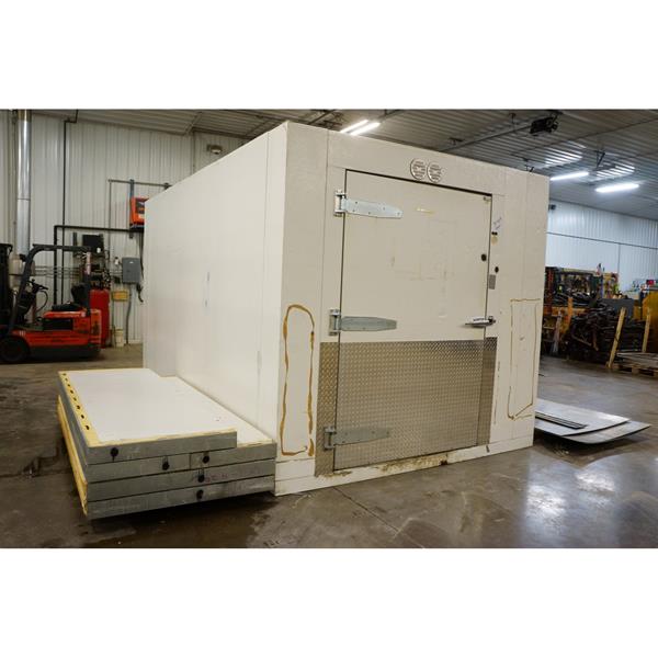 8'9" x 14'6" x 8'6"H Hussmann Walk-in Freezer with Floor (127 Sq. Ft ...