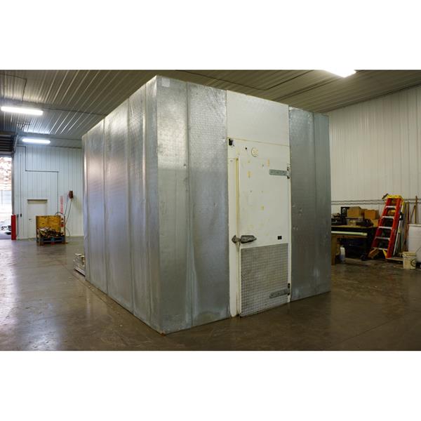 10'9" x 12'4" x 10'5"H Hussmann Walk-in Cooler (133 Sq. Ft.) | Barr ...
