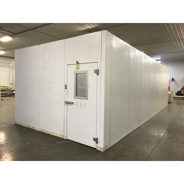 12'7" x 31'9" x 9'2"H Kolpak Walk-in Cooler or Freezer (398 Sq. Ft ...
