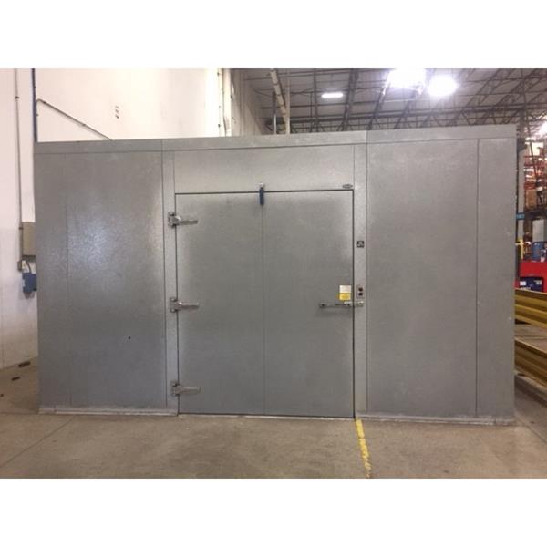 14'x52' walk-in cooler package with pallet size doors.