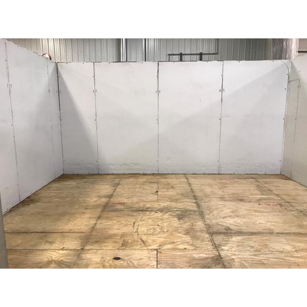 15' x 15' Walk-in Freezer with floor by Imperial-Brown
