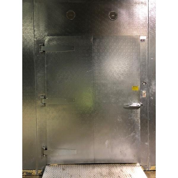 25'x30' Freezer walk-in for warehouse storage.