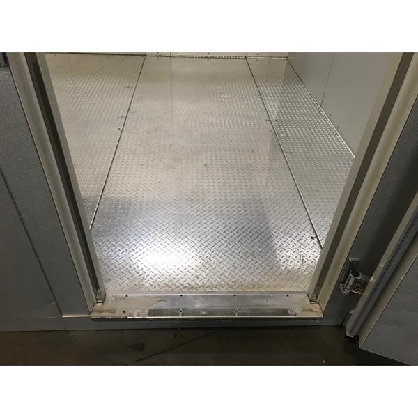 12' x 21' Walk-in Freezer with floor by American Panel Co.