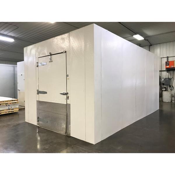 11' x 20' Cold box by Hussmann