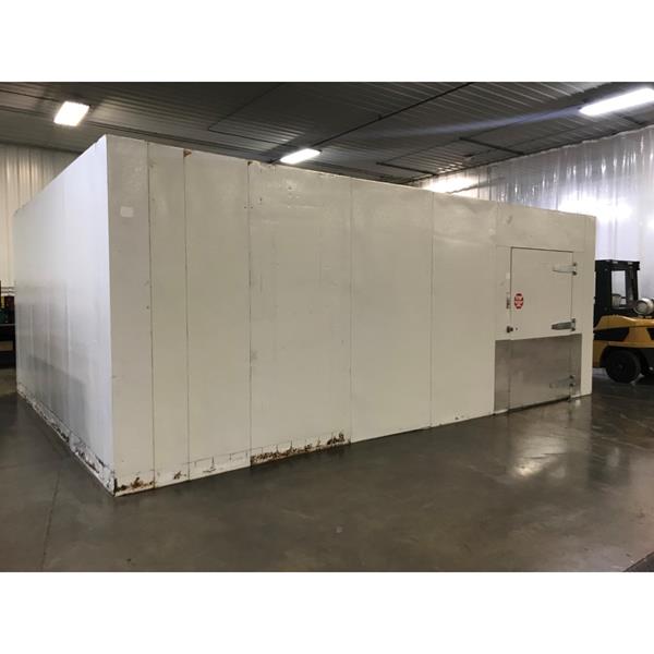 17'4" x 23'1" x 9'2"H (10'H w-beam) Hussmann Walk-in Cooler (400 Sq. Ft ...