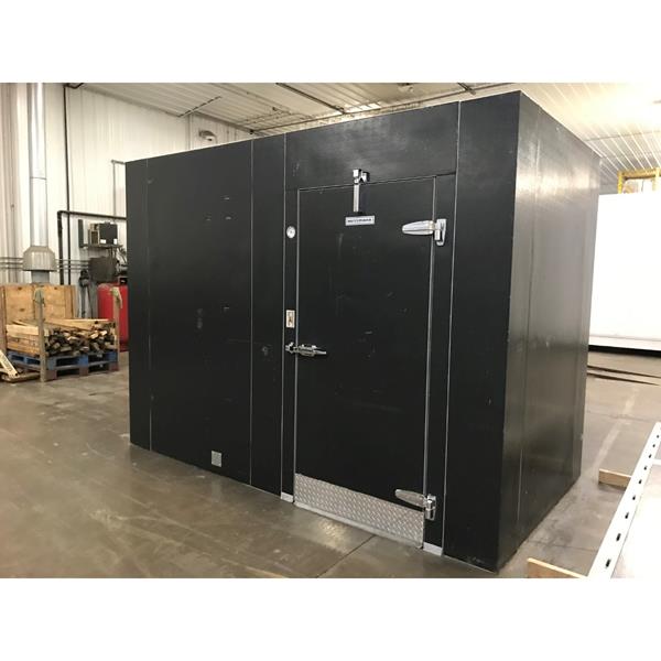 5'10" x 10'8"' x 8'2"H Hussmann Walk-in Cooler with new condensing unit ...