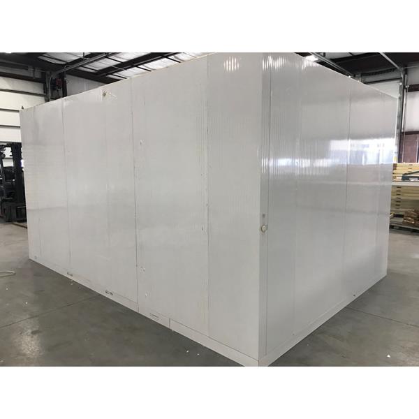 10x18 Freezer with Floor Package