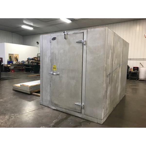 6'10" x 9'8" x 7'6"H Leer Walk-in Freezer with Floor (66 Sq. Ft ...
