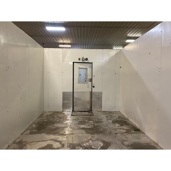 11'7" x 22'2" x 9'8"H WA Brown Walk-in Freezer with Floor (257 Sq. Ft ...