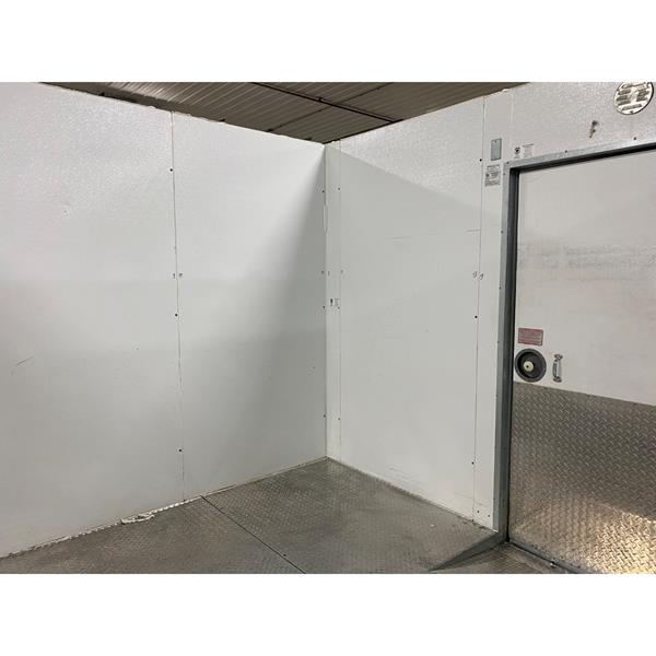10'9" x 13'6" x 8'8"H KPS Walk-in Freezer with Floor (145 Sq. Ft ...