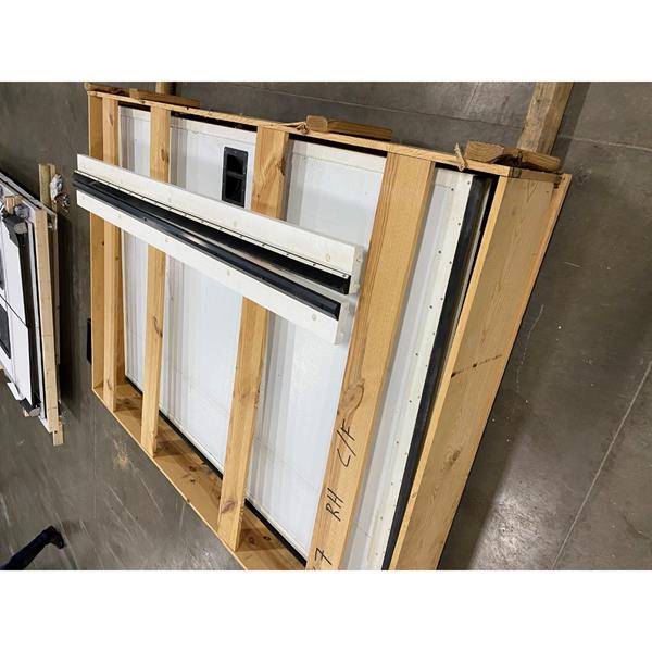 5' x 7'H Manual Sliding Cooler-Freezer Door (Right hand slide) | Barr ...