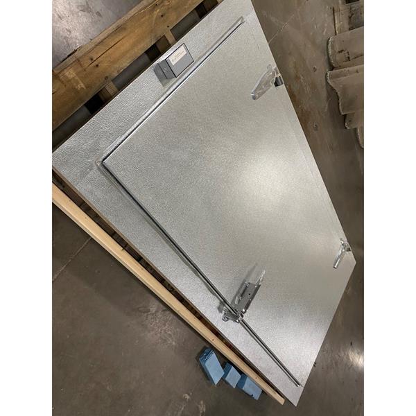 3' x 5'8"H Swinging Freezer Door (Right hand) | Barr Commercial ...