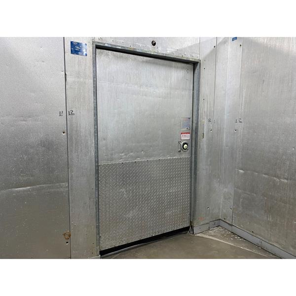 9'8" x 16'5" x 8'7"H WA Brown Combo Cooler/Freezer (159 Sq. Ft.) | Barr ...