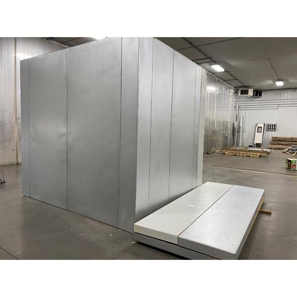 7'10" x 9'8" x 9'2"H Bally Walk-in Cooler with New Refrigeration System ...