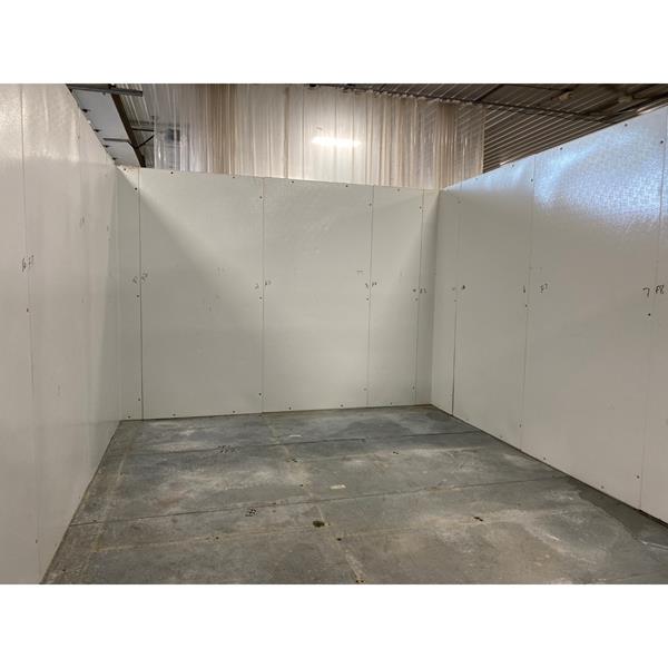 11'7" x 18'4" x 8'7"H Brown Walk-in Freezer with Floor (212 Sq. Ft ...