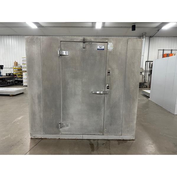 7'9" x 7'9" x 7'6"H Vollrath Walk-in Freezer with Floor (60 Sq. Ft ...