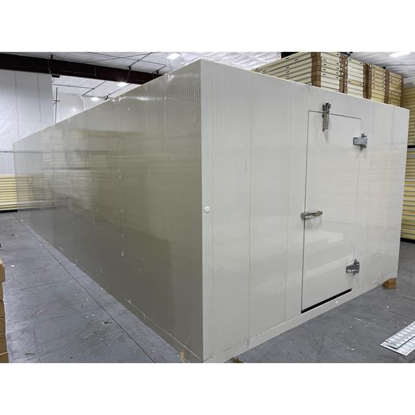 11'6" x 32'7" x 8'H Walk-in freezer with Floor (396 Sq. Ft.) | Barr ...