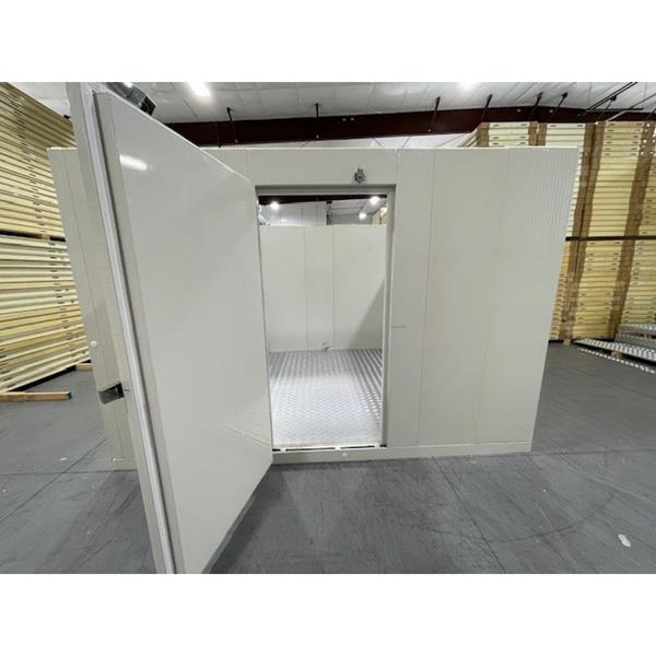 10' x 12' x 8'2"H Walk-in Freezer with Floor (113 Sq. Ft.) | Barr ...