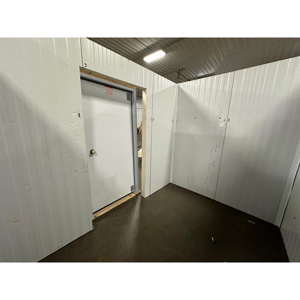 7' x 10'1" x 8'4"H Walk-in Cooler (71 Sq. Ft.) | Barr Commercial ...