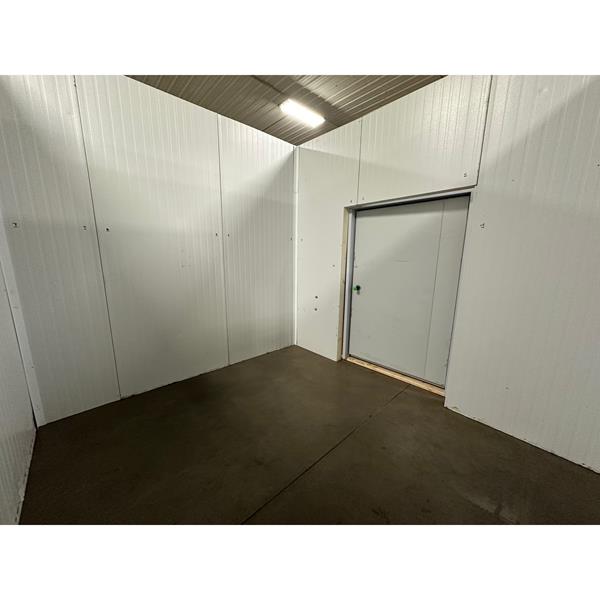10' x 11'3" x 10'H Walk-in Cooler (113 Sq. Ft.) | Barr Commercial ...
