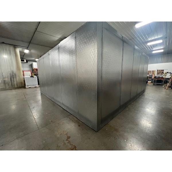 21' x 21' x 9'H CCI Walk-in Freezer with Floor (441 Sq. Ft.) | Barr ...